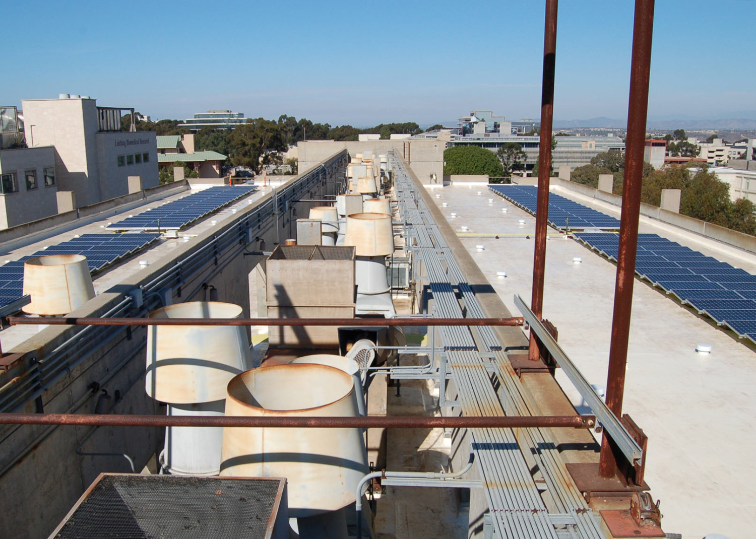 Flat Roof | PVC & TPO Roofing San Diego | Diamond Roofing